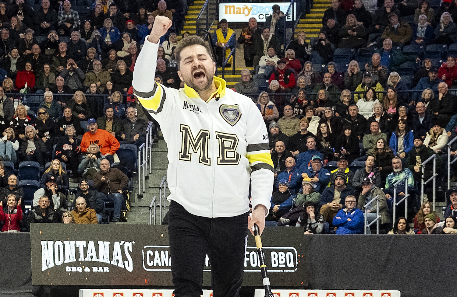 Dunstone et Koe gagnent les matchs de qualification Page 1-2 au Brier ...