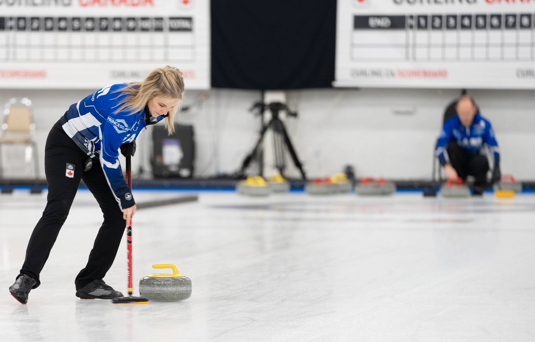 Team Jones/Laing eke out win in opener at 2026 Canadian Mixed Doubles ...